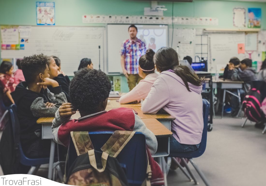 Frasi sull'educazione e la crescita personale - TrovaFrasi